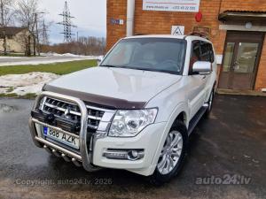 White Mitsubishi Pajero 2016 in Kuressaare, with an engine capacity of 3.20 L and mileage of 160 thousand km for 24000 €, photo  on AUTOMOTO.COM.LV