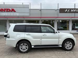 Balts Mitsubishi Pajero 2016 Jehvi, ar dzinēja tilpumu 3.20 L un nobraukumu 120 tūkst. km par 22999 €, foto 8 vietnē AUTOMOTO.COM.LV
