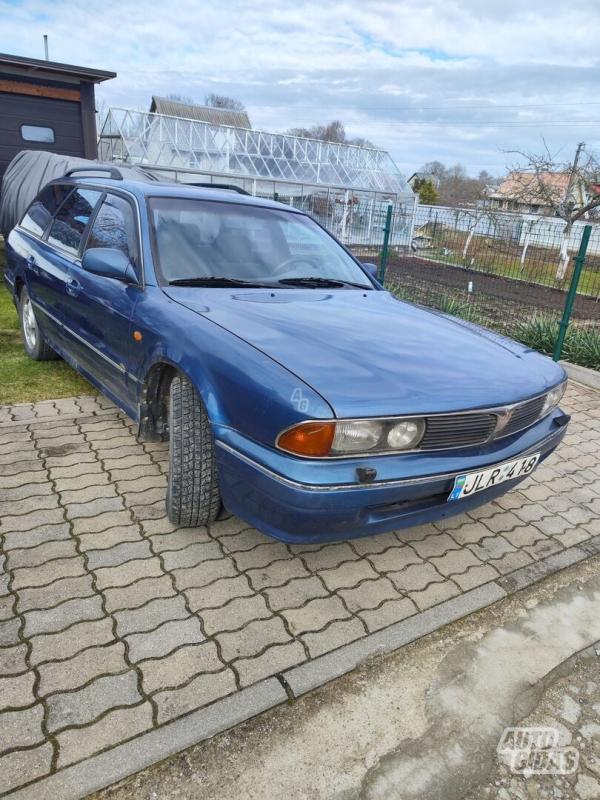 Blue Mitsubishi Sigma 1993 in Klaipeda, with an engine capacity of 3.00 L and mileage of 0 thousand km for 900 €, photo 1 on AUTOMOTO.COM.LV