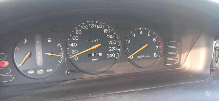 Pelēks Mitsubishi Sigma 1993 Viļņa, ar dzinēja tilpumu 2.97 L un nobraukumu 113 tūkst. km par 7200 €, foto 9 vietnē AUTOMOTO.COM.LV
