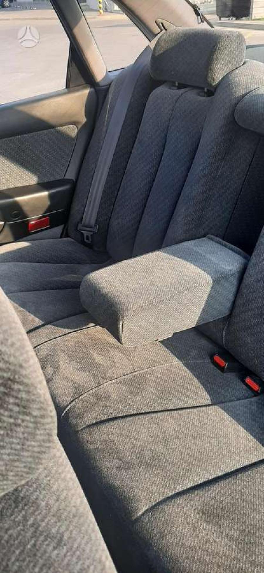 Pelēks Mitsubishi Sigma 1993 Viļņa, ar dzinēja tilpumu 2.97 L un nobraukumu 113 tūkst. km par 7200 €, foto 11 vietnē AUTOMOTO.COM.LV