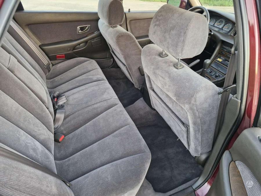 Красный Мицубиси Сигма 1992 в Вильнюс, объемом двигателя 2.97 л и пробегом 141 тыс. км за 4900 €, фото 12 на AUTOMOTO.COM.LV