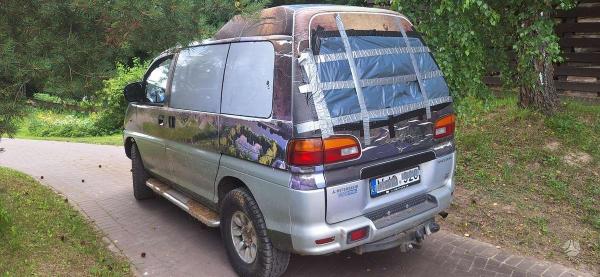 Zils Mitsubishi space-gear 2014 Trakai, ar dzinēja tilpumu 2.35 L un nobraukumu 321 tūkst. km par 2850 €, foto 5 vietnē AUTOMOTO.COM.LV