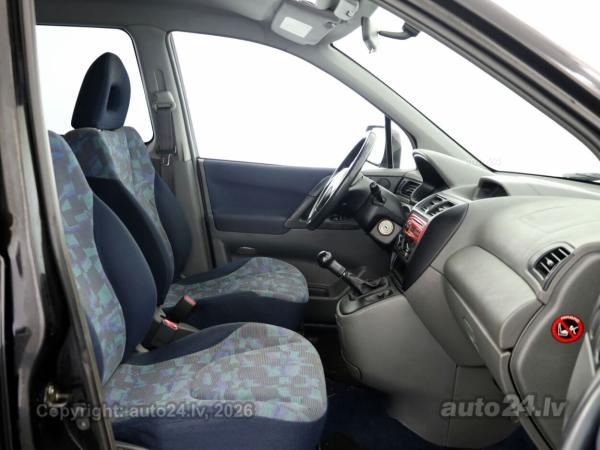 Melns Mitsubishi space-runner 2001 Tallina, ar dzinēja tilpumu 2.40 L un nobraukumu 159 tūkst. km par 799 €, foto 6 vietnē AUTOMOTO.COM.LV