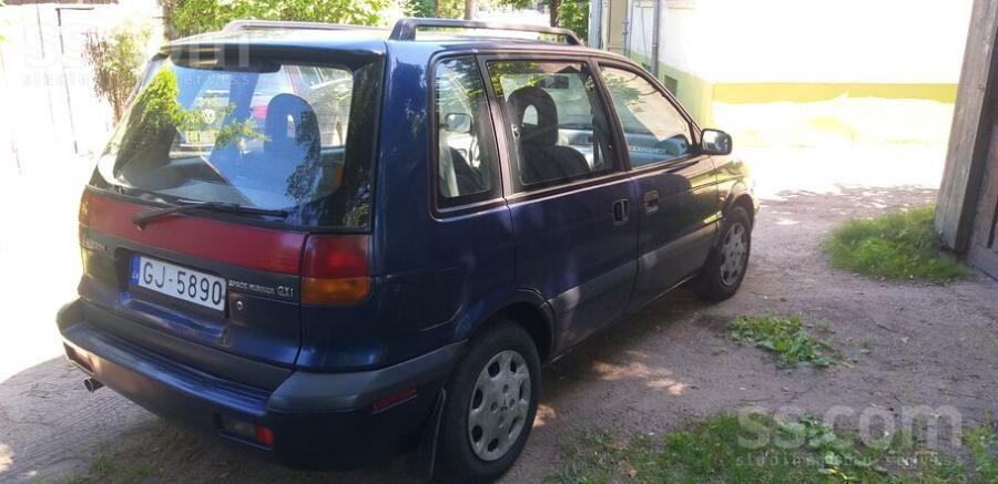 Blue Mitsubishi space-runner 1998 in Riga, with an engine capacity of 1.80 L and mileage of 216 thousand km for 1000 €, photo 4 on AUTOMOTO.COM.LV