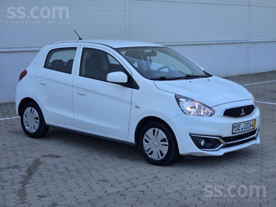 White Mitsubishi Space Star 2018 in Riga, with an engine capacity of 1.00 L and mileage of 90 thousand km for 5200 €, photo 3 on AUTOMOTO.COM.LV