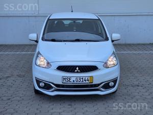 White Mitsubishi Space Star 2018 in Riga, with an engine capacity of 1.00 L and mileage of 90 thousand km for 5200 €, photo 5 on AUTOMOTO.COM.LV