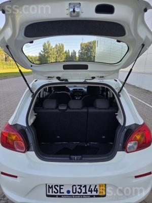 White Mitsubishi Space Star 2018 in Riga, with an engine capacity of 1.00 L and mileage of 90 thousand km for 5200 €, photo 21 on AUTOMOTO.COM.LV