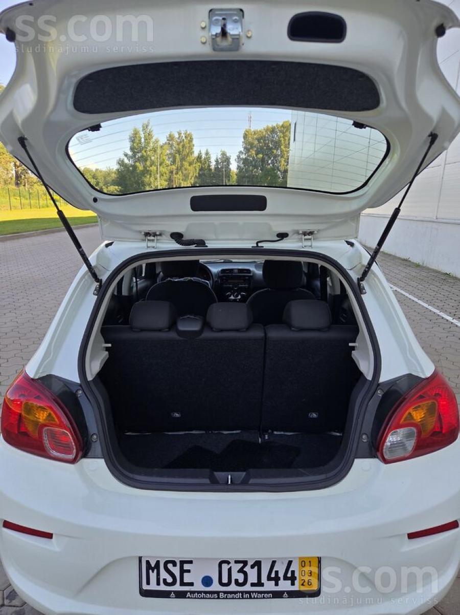 White Mitsubishi Space Star 2018 in Riga, with an engine capacity of 1.00 L and mileage of 90 thousand km for 5200 €, photo 21 on AUTOMOTO.COM.LV