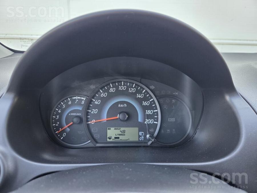 White Mitsubishi Space Star 2018 in Riga, with an engine capacity of 1.00 L and mileage of 90 thousand km for 5200 €, photo 27 on AUTOMOTO.COM.LV