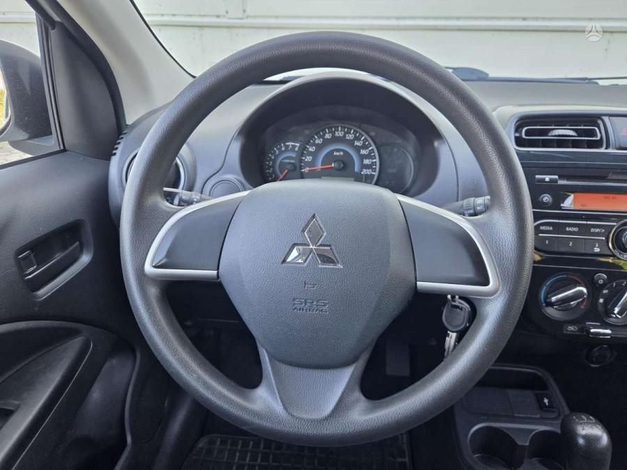 Balts Mitsubishi Space Star 2018 Rīga, ar dzinēja tilpumu 1.00 L un nobraukumu 80 tūkst. km par 5300 €, foto 33 vietnē AUTOMOTO.COM.LV