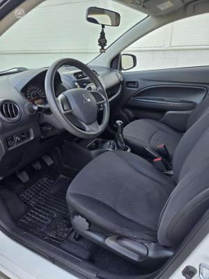 Balts Mitsubishi Space Star 2018 Rīga, ar dzinēja tilpumu 1.00 L un nobraukumu 80 tūkst. km par 5300 €, foto 45 vietnē AUTOMOTO.COM.LV