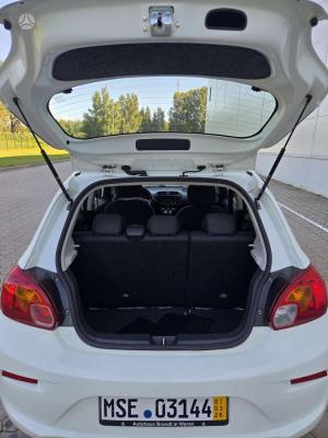 Balts Mitsubishi Space Star 2018 Rīga, ar dzinēja tilpumu 1.00 L un nobraukumu 80 tūkst. km par 5300 €, foto 46 vietnē AUTOMOTO.COM.LV