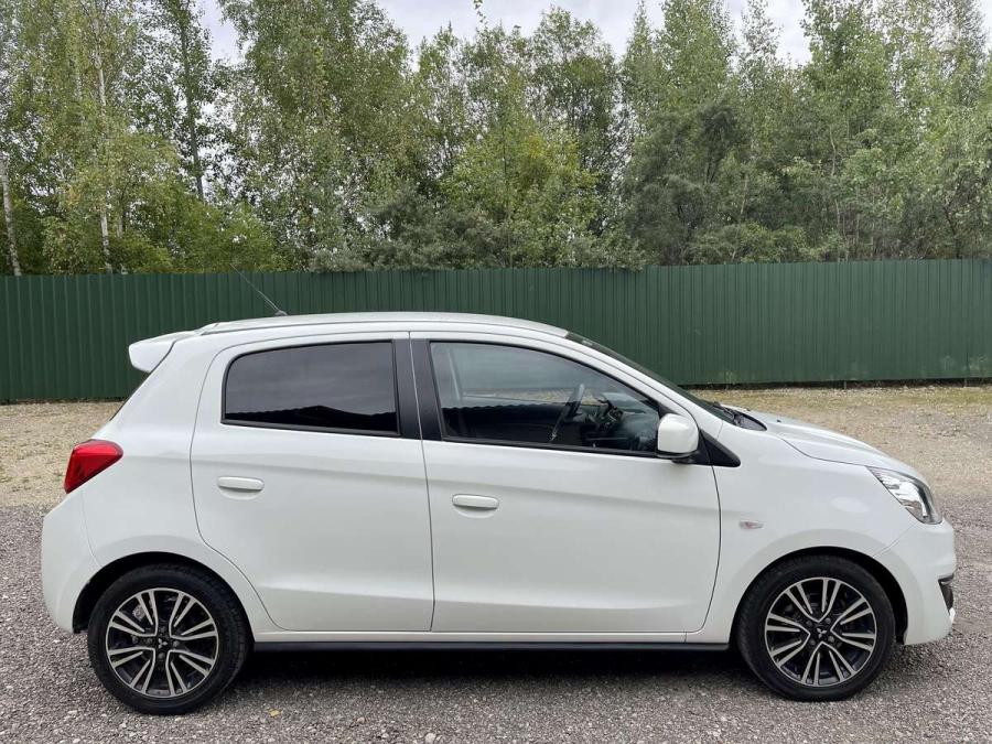 White Mitsubishi Space Star 2018 in Telschi, with an engine capacity of 1.19 L and mileage of 154 thousand km for 6300 €, photo 7 on AUTOMOTO.COM.LV