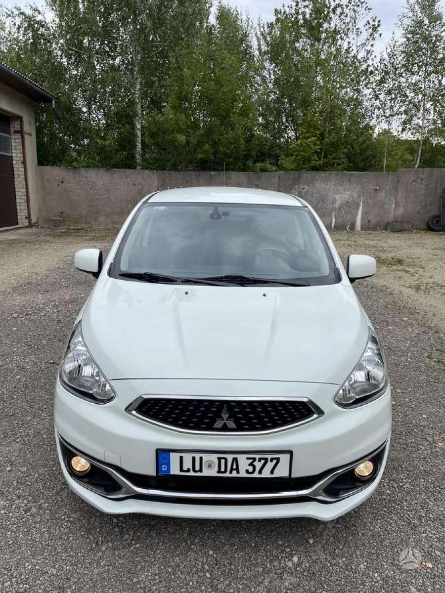 White Mitsubishi Space Star 2018 in Telschi, with an engine capacity of 1.19 L and mileage of 154 thousand km for 6300 €, photo 9 on AUTOMOTO.COM.LV