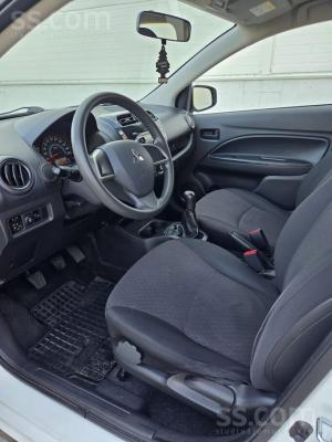 Balts Mitsubishi Space Star 2018 Rīga, ar dzinēja tilpumu 1.00 L un nobraukumu 80 tūkst. km par 5300 €, foto 45 vietnē AUTOMOTO.COM.LV