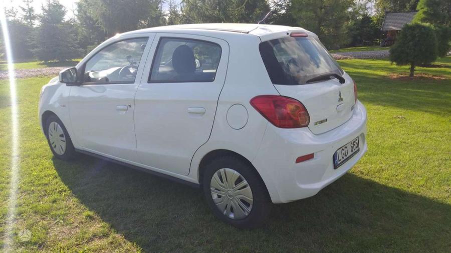White Mitsubishi Space Star 2019 in Kaisiadorys, with an engine capacity of 1.00 L and mileage of 96 thousand km for 4200 €, photo 5 on AUTOMOTO.COM.LV
