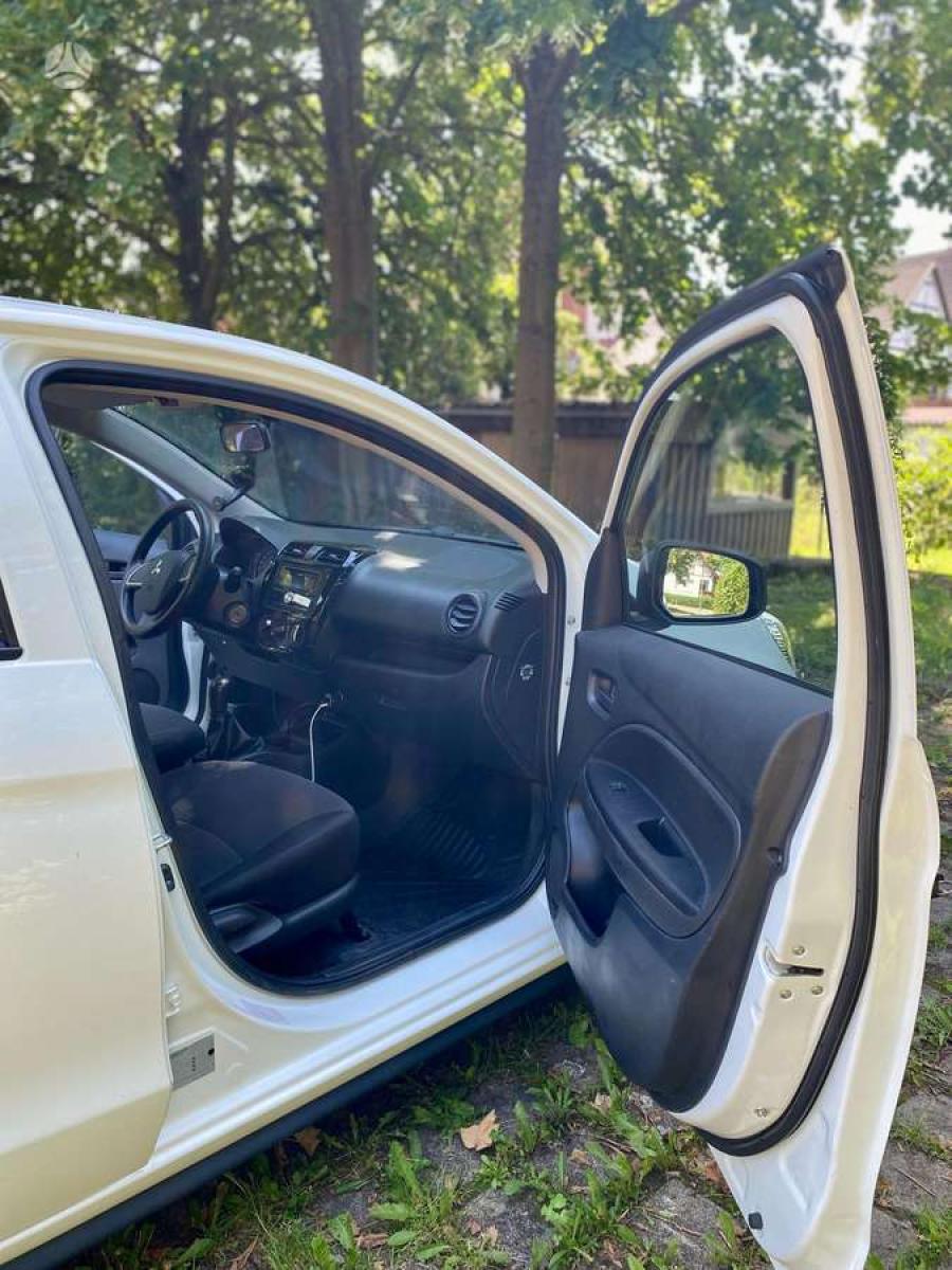 Balts Mitsubishi Space Star 2019 Kauņa, ar dzinēja tilpumu 1.00 L un nobraukumu 152 tūkst. km par 3500 €, foto 26 vietnē AUTOMOTO.COM.LV