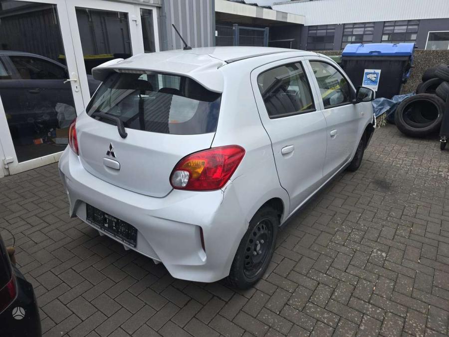 White Mitsubishi Space Star 2021 in Marijampole, with an engine capacity of 1.19 L and mileage of 90 thousand km for 3200 €, photo 5 on AUTOMOTO.COM.LV