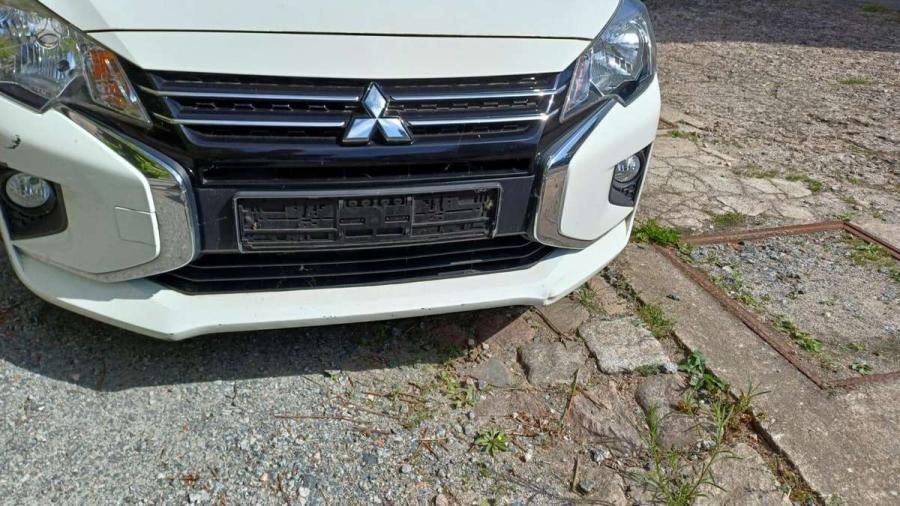 Balts Mitsubishi Space Star 2021 Viļņa, ar dzinēja tilpumu 1.20 L un nobraukumu 180 tūkst. km par 3000 €, foto 6 vietnē AUTOMOTO.COM.LV