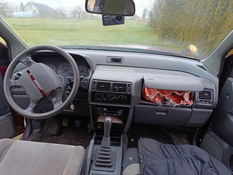 Sarkans Mitsubishi Space Wagon 1998 Šauļi, ar dzinēja tilpumu 2.00 L un nobraukumu 178 tūkst. km par 570 €, foto 19 vietnē AUTOMOTO.COM.LV