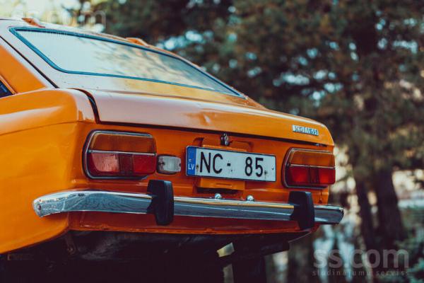 Oranžs Moskvych / AZLK 2125 1989 Rīga, ar dzinēja tilpumu 1.50 L un nobraukumu 50 tūkst. km par 3100 €, foto 2 vietnē AUTOMOTO.COM.LV