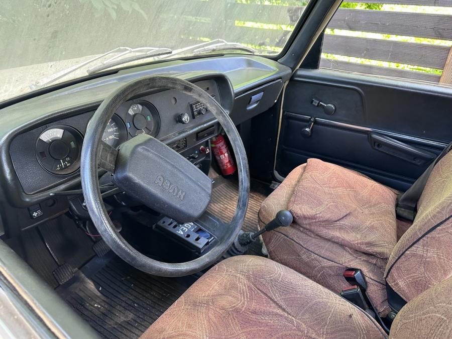 Smilšu krāsa Moskvych / AZLK 2140 1983 Kivieli, ar dzinēja tilpumu 55.00 L un nobraukumu 83 tūkst. km par 1500 €, foto 14 vietnē AUTOMOTO.COM.LV