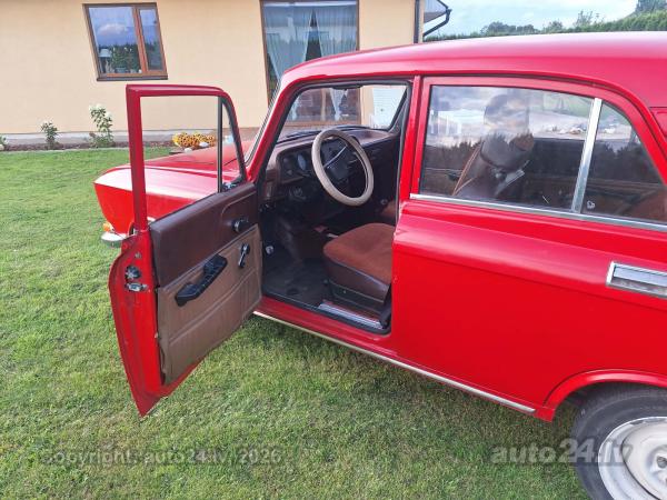 Москвич / АЗЛК 2140 1976 в Тарту на AUTOMOTO.COM.LV Оранжевый Москвич / АЗЛК 2140 1976 в Тарту, объемом двигателя 1.50 л и пробегом 76 тыс. км за 2222 €, фото 4 на AUTOMOTO.COM.LV