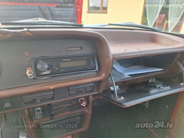 Москвич / АЗЛК 2140 1976 в Тарту на AUTOMOTO.COM.LV Оранжевый Москвич / АЗЛК 2140 1976 в Тарту, объемом двигателя 1.50 л и пробегом 76 тыс. км за 2222 €, фото 10 на AUTOMOTO.COM.LV
