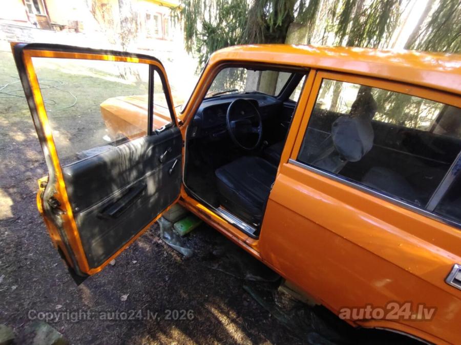 Oranžs Moskvych / AZLK 2140 1979 Tallina, ar dzinēja tilpumu 1.50 L un nobraukumu 120 tūkst. km par 2200 €, foto 5 vietnē AUTOMOTO.COM.LV