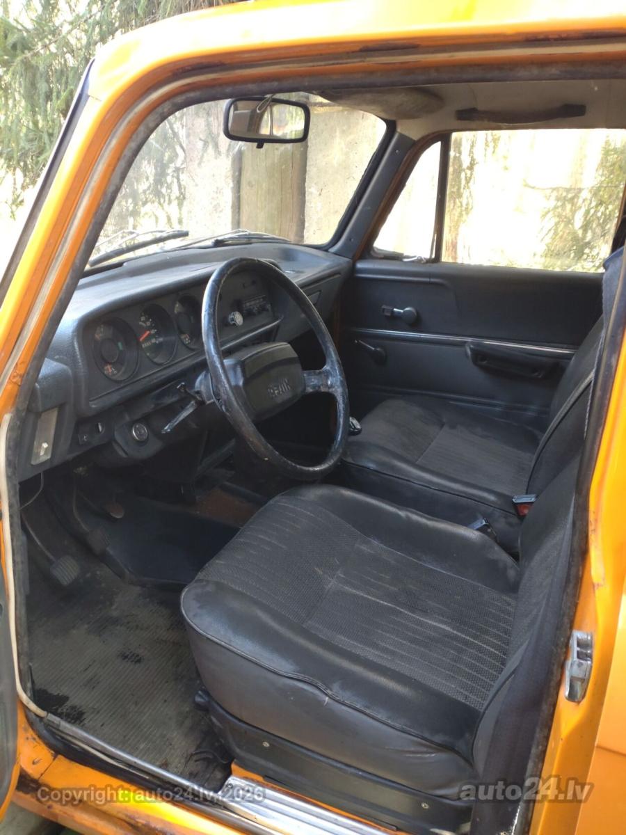 Oranžs Moskvych / AZLK 2140 1979 Tallina, ar dzinēja tilpumu 1.50 L un nobraukumu 120 tūkst. km par 2200 €, foto 8 vietnē AUTOMOTO.COM.LV