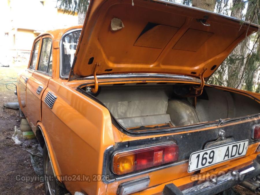 Oranžs Moskvych / AZLK 2140 1979 Tallina, ar dzinēja tilpumu 1.50 L un nobraukumu 120 tūkst. km par 2200 €, foto 10 vietnē AUTOMOTO.COM.LV