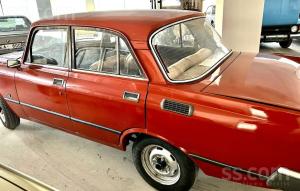 Oranžs Moskvych / AZLK 2140 1985 Talsi, ar dzinēja tilpumu 1.50 L un nobraukumu 63 tūkst. km par 3950 €, foto 4 vietnē AUTOMOTO.COM.LV