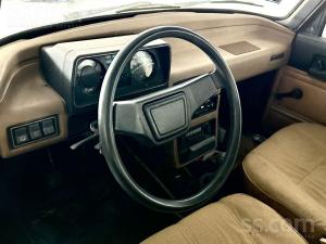 Oranžs Moskvych / AZLK 2140 1985 Talsi, ar dzinēja tilpumu 1.50 L un nobraukumu 63 tūkst. km par 3950 €, foto 6 vietnē AUTOMOTO.COM.LV