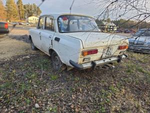 White Moskvich / AZLK 2140 1987 in Riga, with an engine capacity of 1.50 L and mileage of 100 thousand km for 550 €, photo 6 on AUTOMOTO.COM.LV