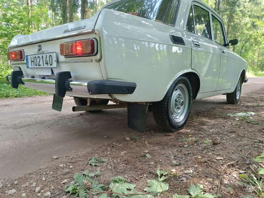 Белый Москвич / АЗЛК 2140 1988 в Вильнюс, объемом двигателя 1.50 л и пробегом 80 тыс. км за 2140 €, фото 7 на AUTOMOTO.COM.LV