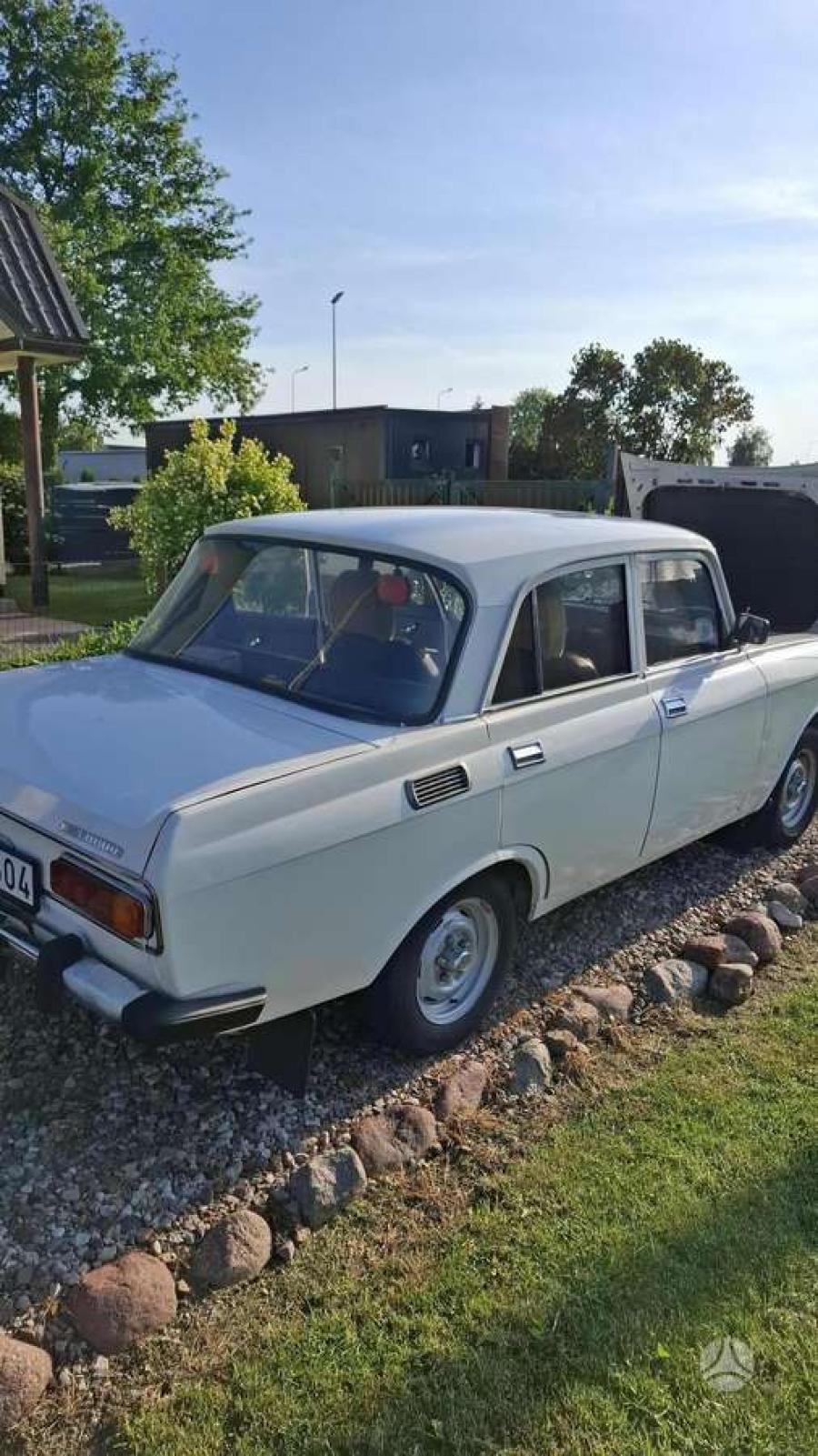 White Moskvich / AZLK 2140 1988 in Marijampole, with an engine capacity of 1.50 L and mileage of 29 thousand km for 1800 €, photo 3 on AUTOMOTO.COM.LV