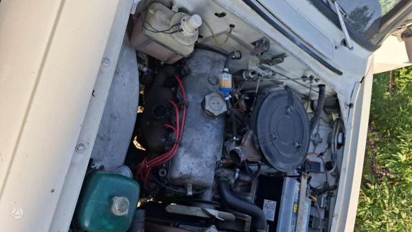 White Moskvich / AZLK 2140 1988 in Marijampole, with an engine capacity of 1.50 L and mileage of 29 thousand km for 1800 €, photo 5 on AUTOMOTO.COM.LV