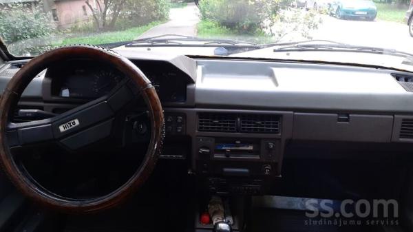 Brūns Moskvych / AZLK 2141 1990 Rīga, ar dzinēja tilpumu 1.60 L un nobraukumu 106 tūkst. km par 4900 €, foto 9 vietnē AUTOMOTO.COM.LV
