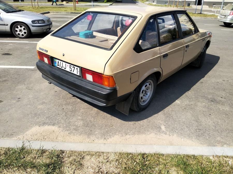 Москвич / АЗЛК 2141 1989 в Вильнюс, объемом двигателя 1.50 л и пробегом 41 тыс. км за 1600 €, фото 5 на AUTOMOTO.COM.LV
