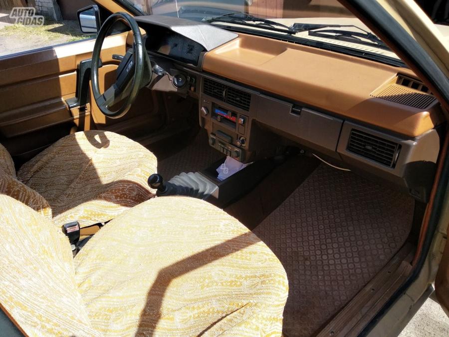 Москвич / АЗЛК 2141 1989 в Вильнюс, объемом двигателя 1.50 л и пробегом 41 тыс. км за 1600 €, фото 16 на AUTOMOTO.COM.LV