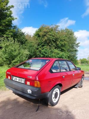 Red Moskvich / AZLK 2141 1990 in Riga, with an engine capacity of 1.50 L and mileage of 34 thousand km for 3000 €, photo 3 on AUTOMOTO.COM.LV