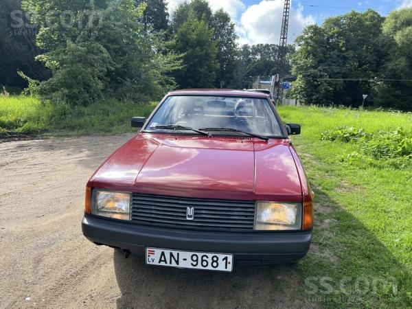 Red Moskvich / AZLK 2141 1990 in Riga, with an engine capacity of 1.50 L and mileage of 34 thousand km for 3000 €, photo 6 on AUTOMOTO.COM.LV