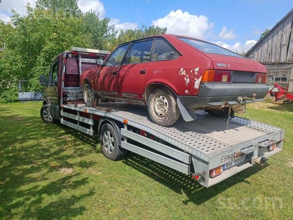 White Moskvich / AZLK 2141 1990 in Riga, with an engine capacity of 1.60 L and mileage of 100 thousand km for 1000 €, photo 8 on AUTOMOTO.COM.LV