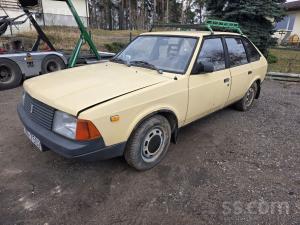 Dzeltens Moskvych / AZLK 2141 1990 Rīga, ar dzinēja tilpumu 1.50 L un nobraukumu 12 tūkst. km par 1000 €, foto 2 vietnē AUTOMOTO.COM.LV