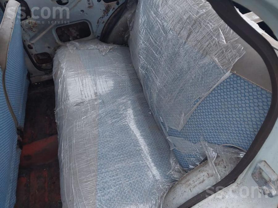 Pelēks Moskvych / AZLK 407 1963 Rīga, ar dzinēja tilpumu 1.20 L un nobraukumu 52 tūkst. km par 850 €, foto 11 vietnē AUTOMOTO.COM.LV