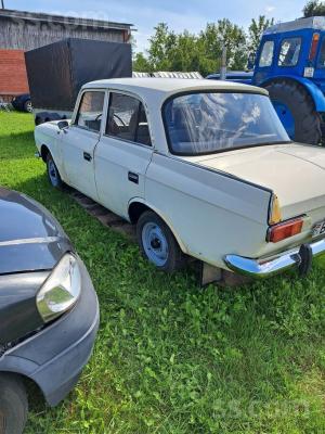 Brūns Moskvych / AZLK 412 1990 Preiļi, ar dzinēja tilpumu 1.50 L un nobraukumu 36 tūkst. km par 800 €, foto 4 vietnē AUTOMOTO.COM.LV