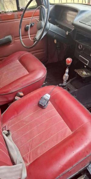 Sarkans Moskvych / AZLK 412 1983 Viļņa, ar dzinēja tilpumu 1.50 L un nobraukumu 100 tūkst. km par 1500 €, foto 6 vietnē AUTOMOTO.COM.LV