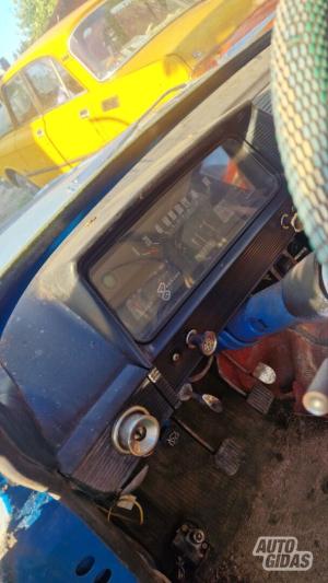 Moskvich / AZLK 412 1973 in Vilnius, with an engine capacity of 1.50 L and mileage of 42 thousand km for 300 €, photo 8 on AUTOMOTO.COM.LV