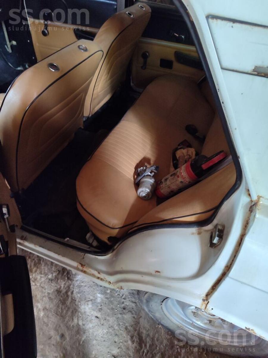 Balts Moskvych / AZLK 412 1980 Rēzekne, ar dzinēja tilpumu 1.50 L un nobraukumu 56 tūkst. km par 1220 €, foto 4 vietnē AUTOMOTO.COM.LV